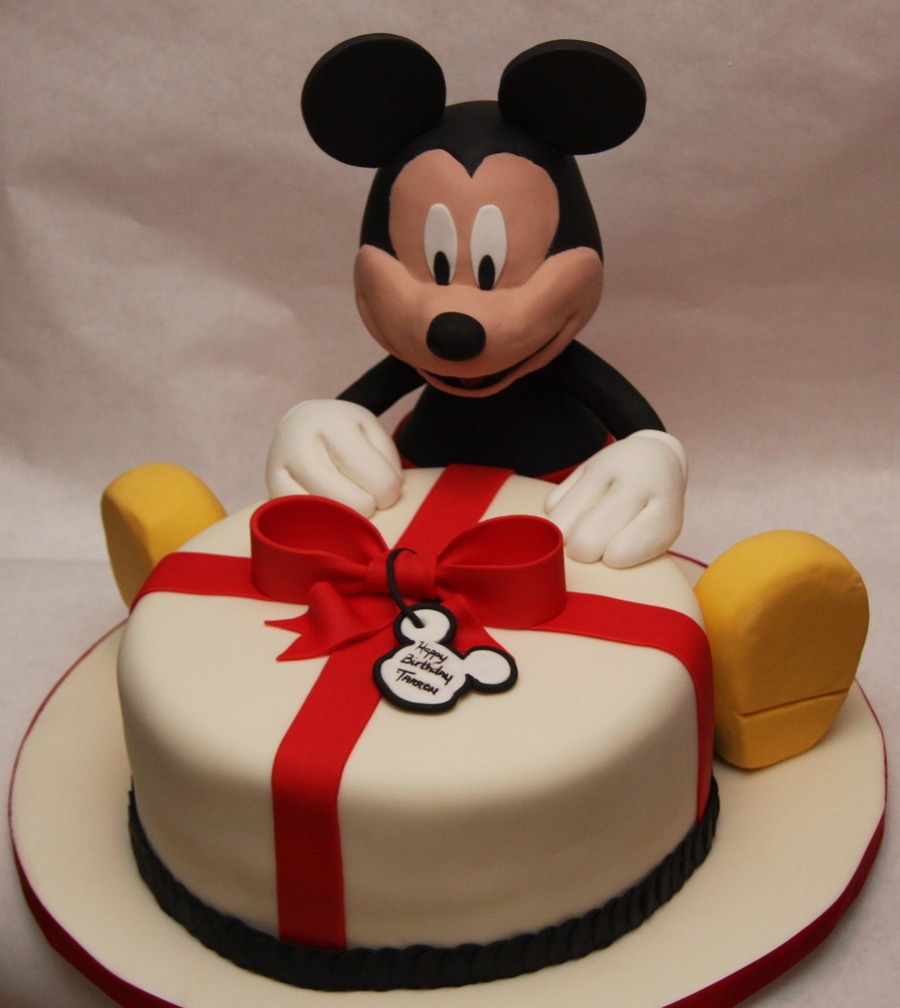 Mouse Birthday Cake - Icing Smiles - CakeCentral.com