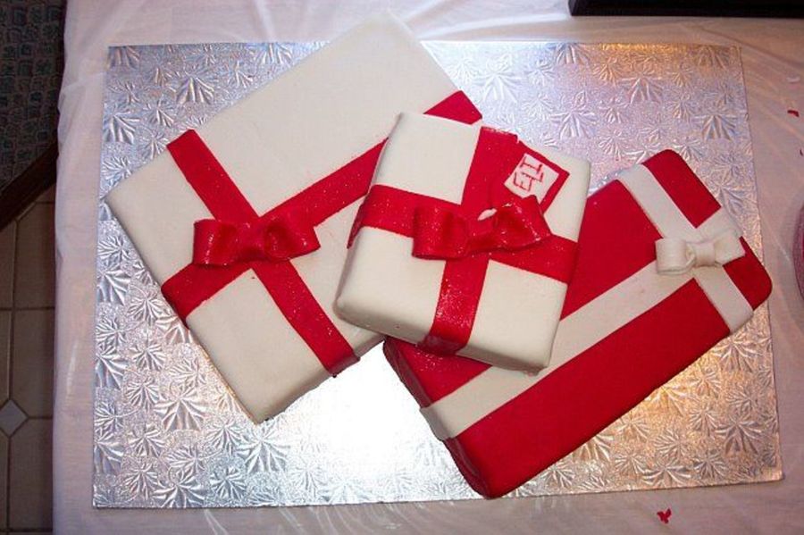 Present Cakes - CakeCentral.com