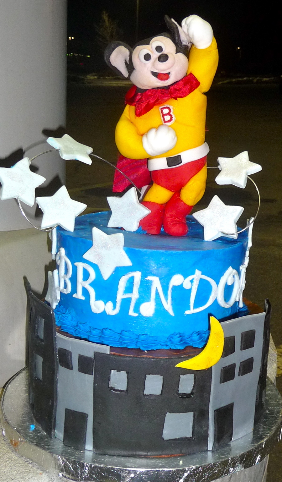 Mighty Mouse Cake - CakeCentral.com
