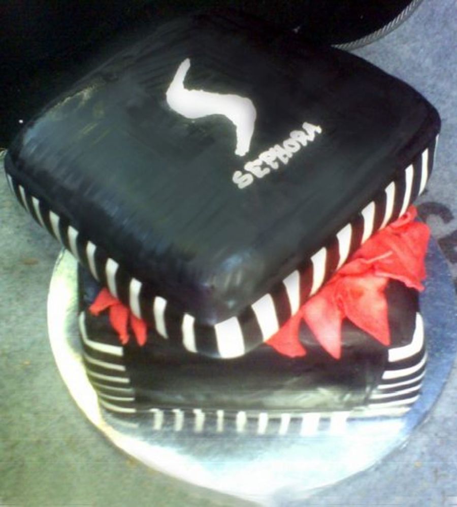 Sephora Box - CakeCentral.com