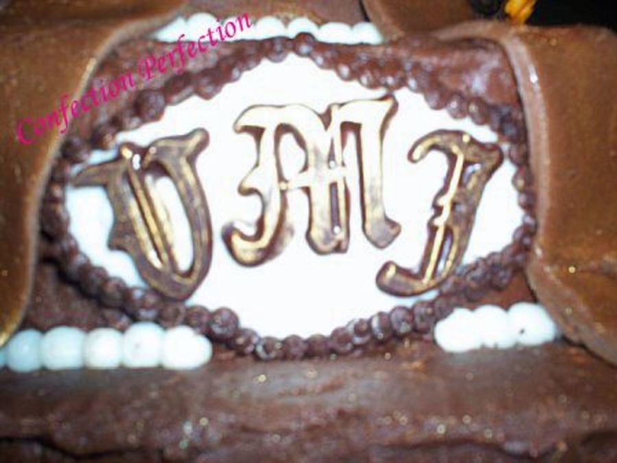 Close Up Of Monogram - CakeCentral.com
