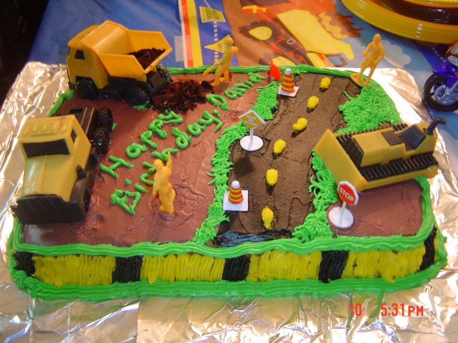 Construction Trucks - CakeCentral.com