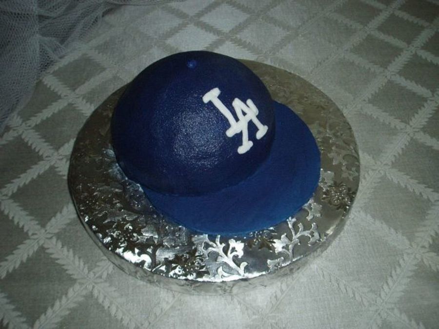 Dodger Cap - CakeCentral.com