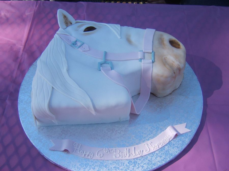 Horse Head - CakeCentral.com