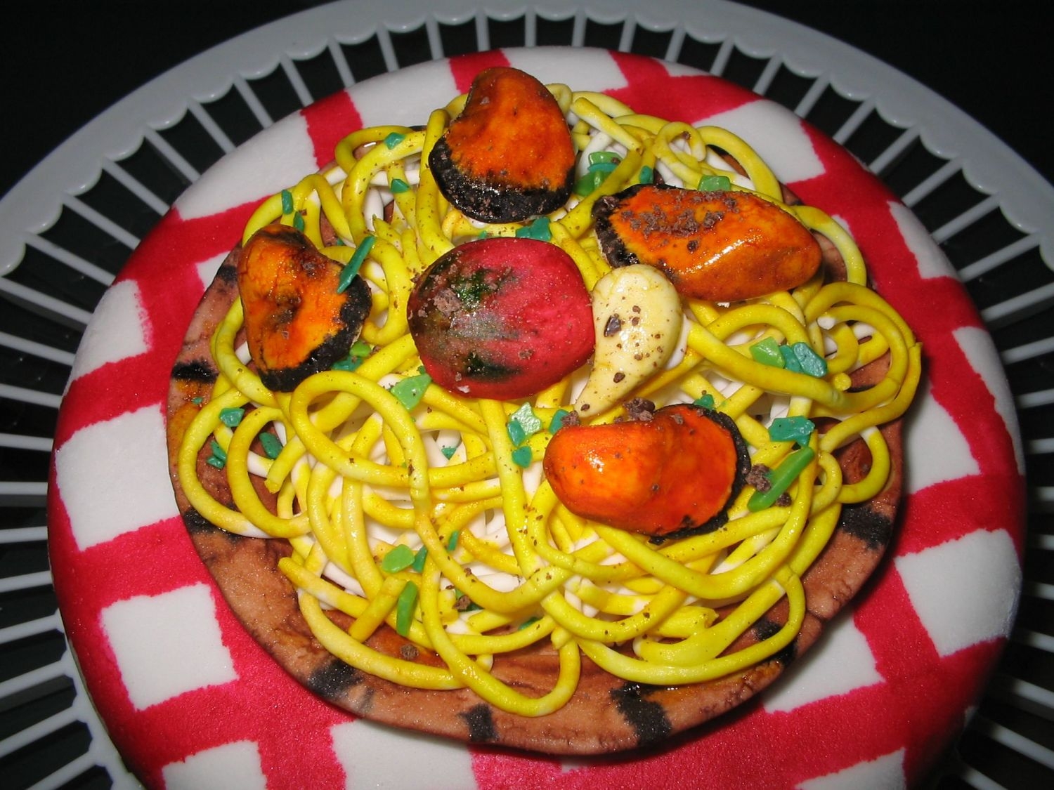 "spaghetti E Cozze" Cake - CakeCentral.com