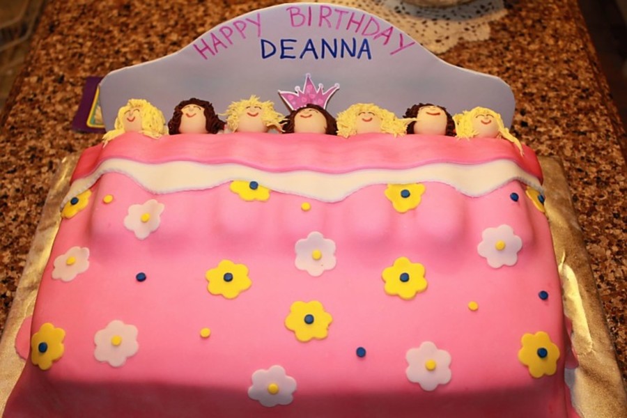 Slumber Party Cake - CakeCentral.com