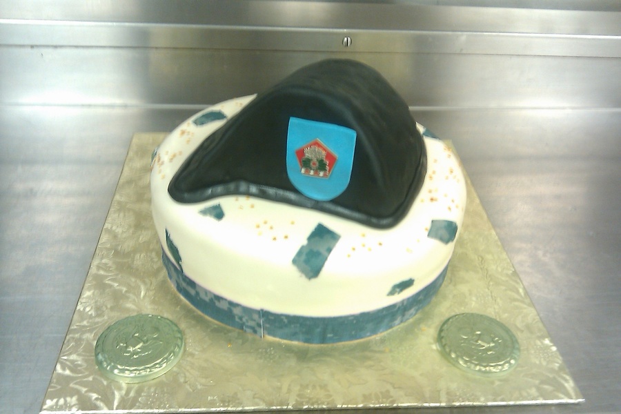 Military Beret - CakeCentral.com