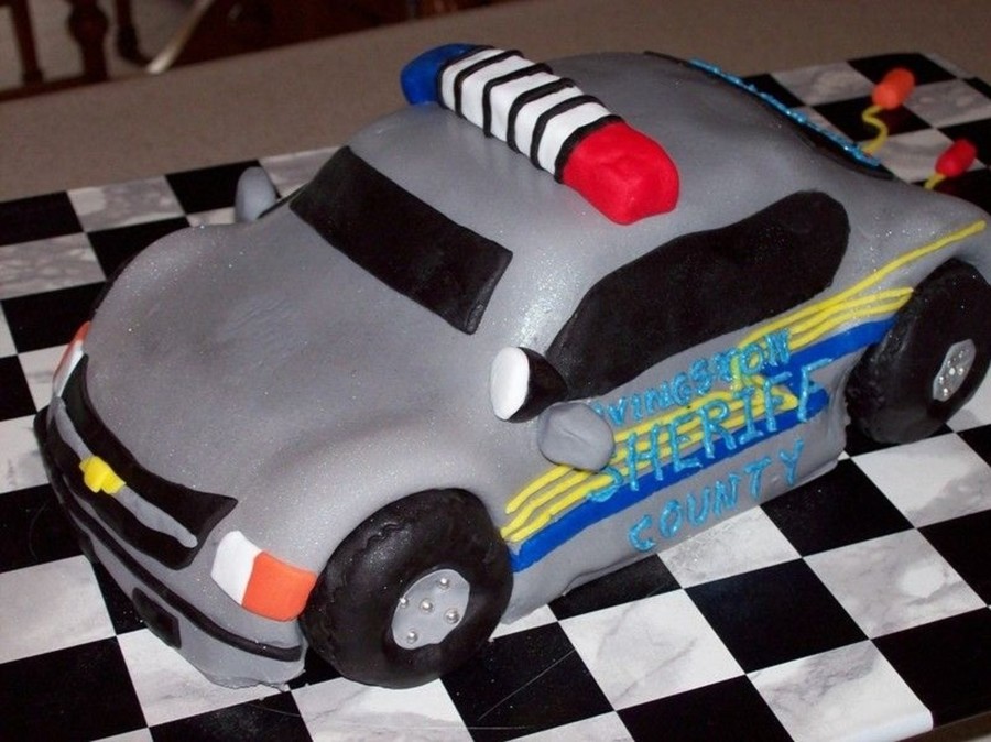 Cop_Car_2_1254158500_1281924882.jpg - CakeCentral.com