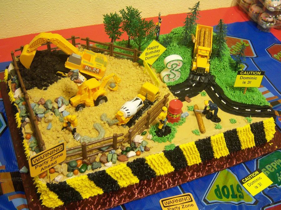 Construction Site Birthday Cake - CakeCentral.com