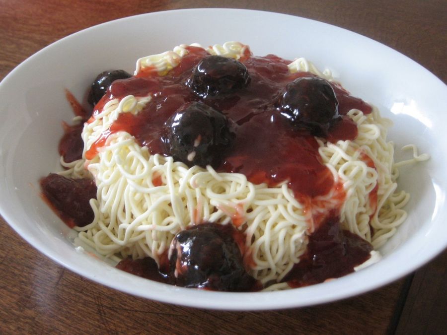 Another Spaghetti Cake - CakeCentral.com