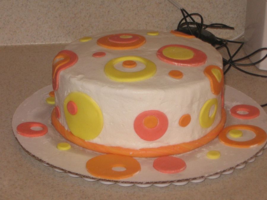 Fondant Circle Cake - CakeCentral.com