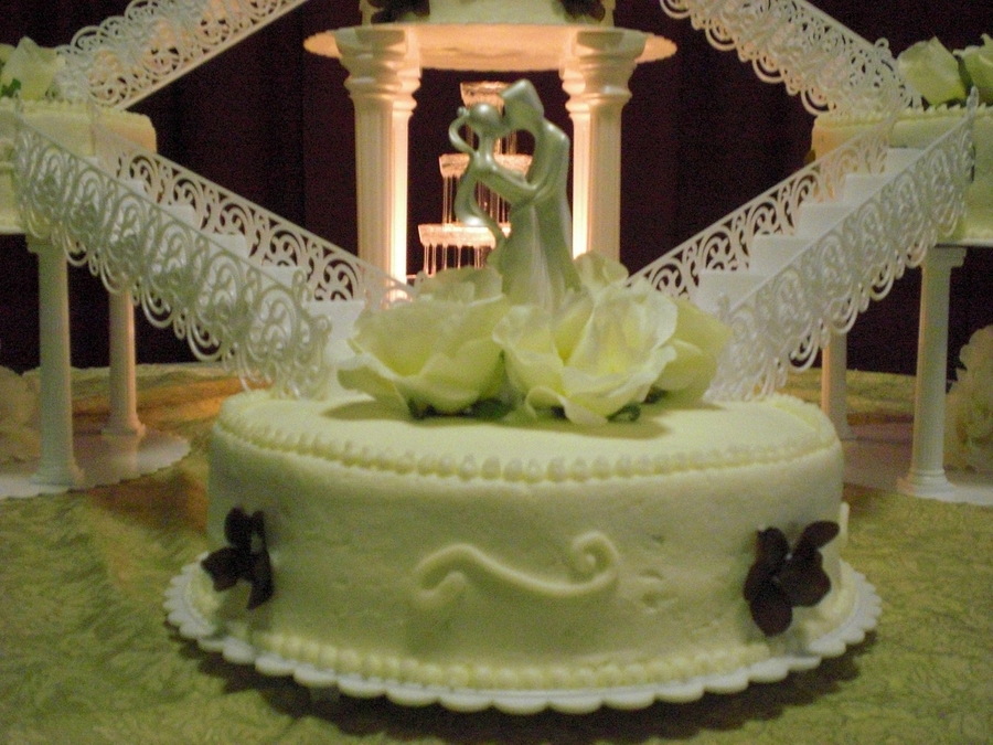 Fountain/staircase Wedding Cake - CakeCentral.com