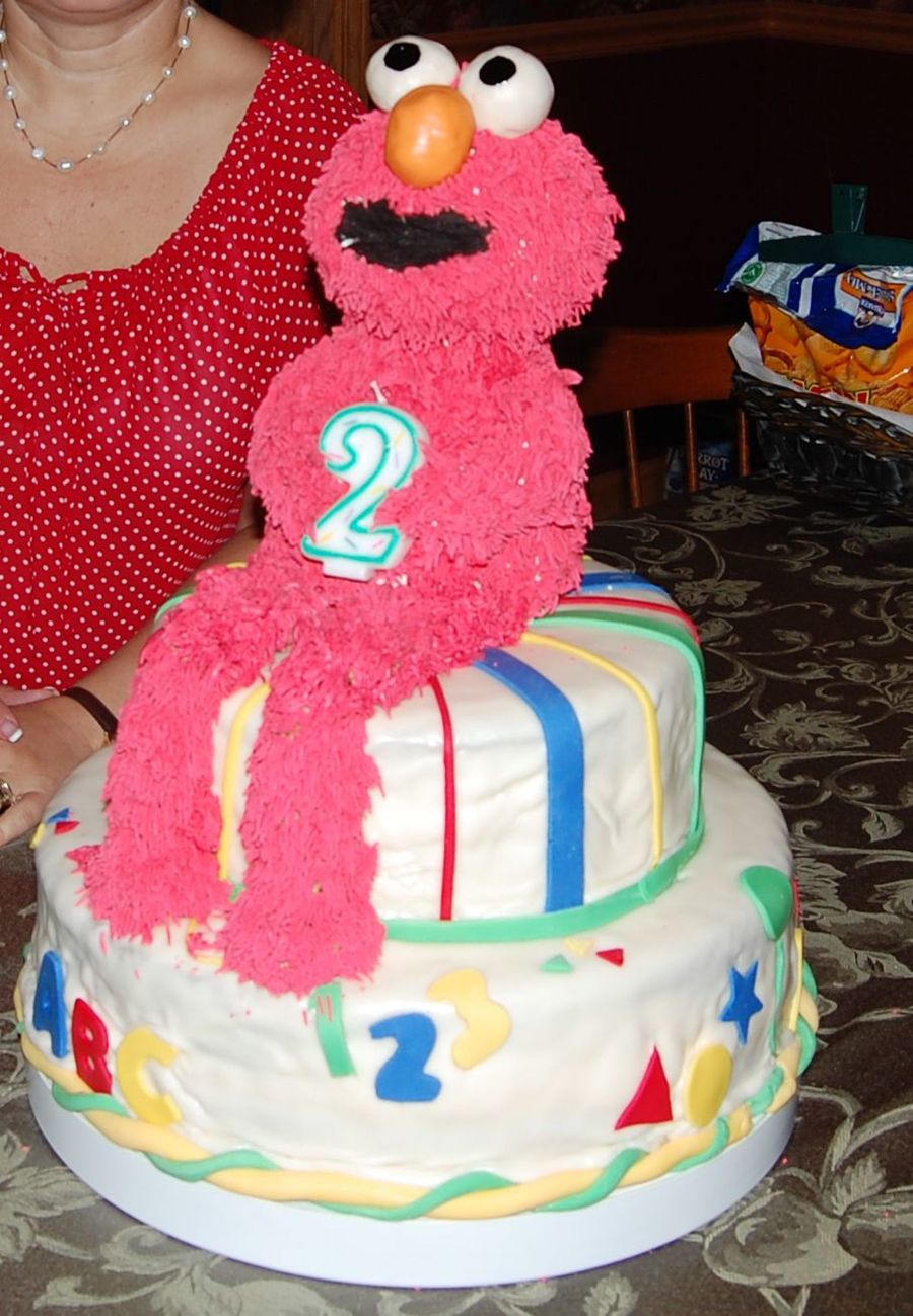 Elmo Cake - CakeCentral.com