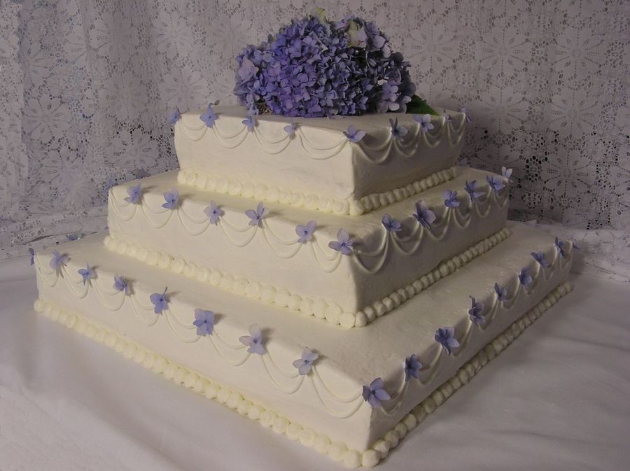 Hydrangia And String Work Cake - CakeCentral.com