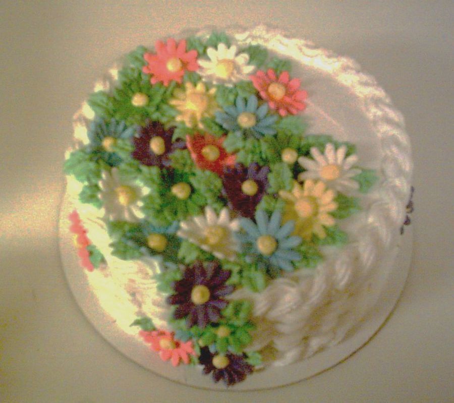 Crazy_Daisies.jpg - CakeCentral.com