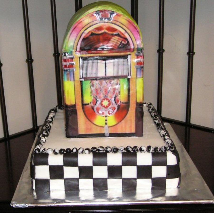 Juke Box Cake - CakeCentral.com