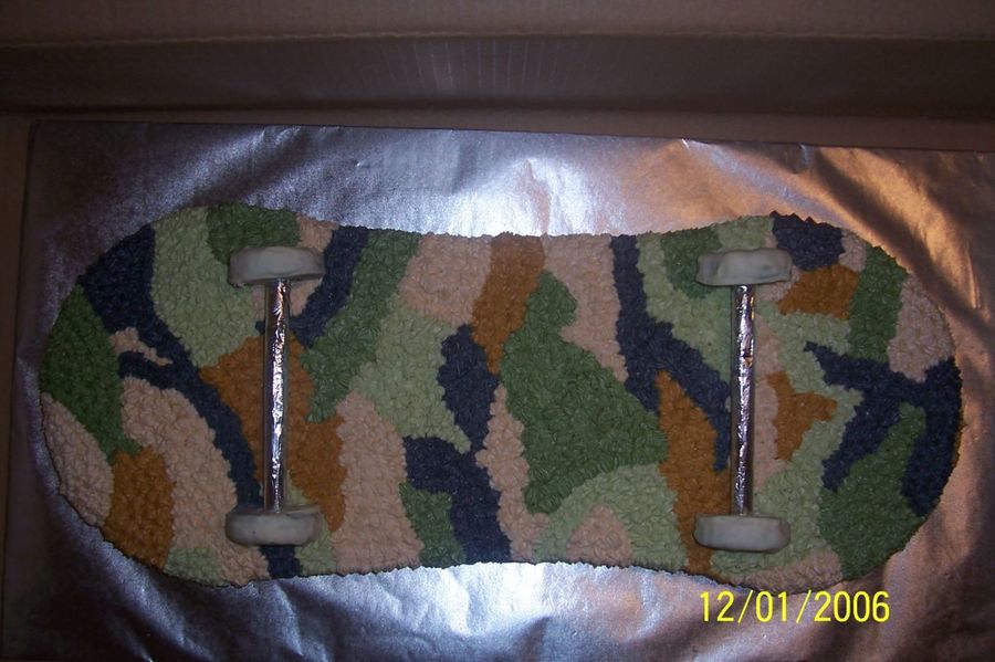 Skateboard-Camo1.jpg - CakeCentral.com