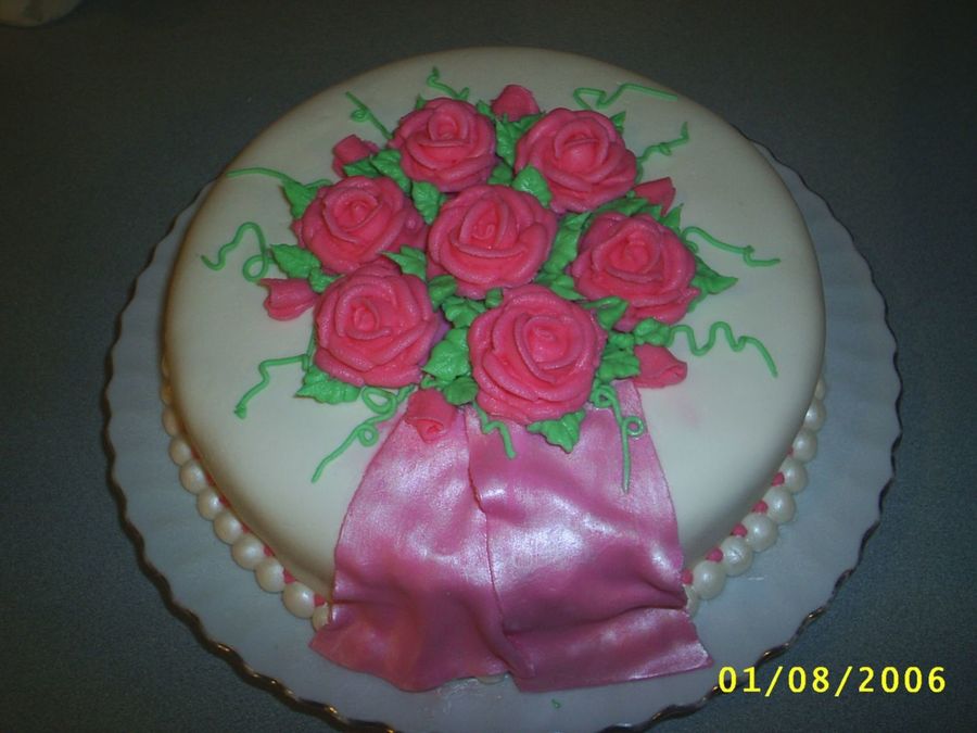 First Fondant Cake (Mmf) - CakeCentral.com