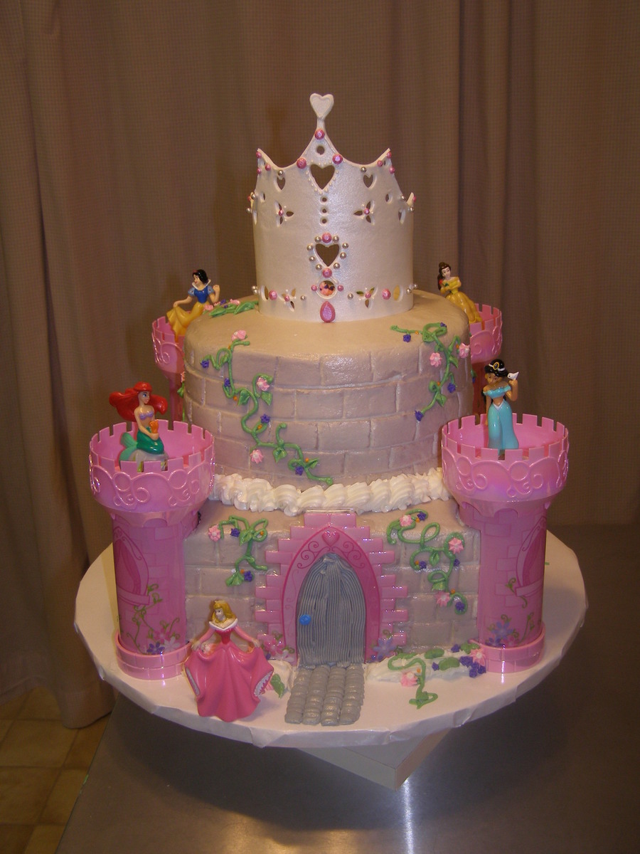 Castle Cake - CakeCentral.com
