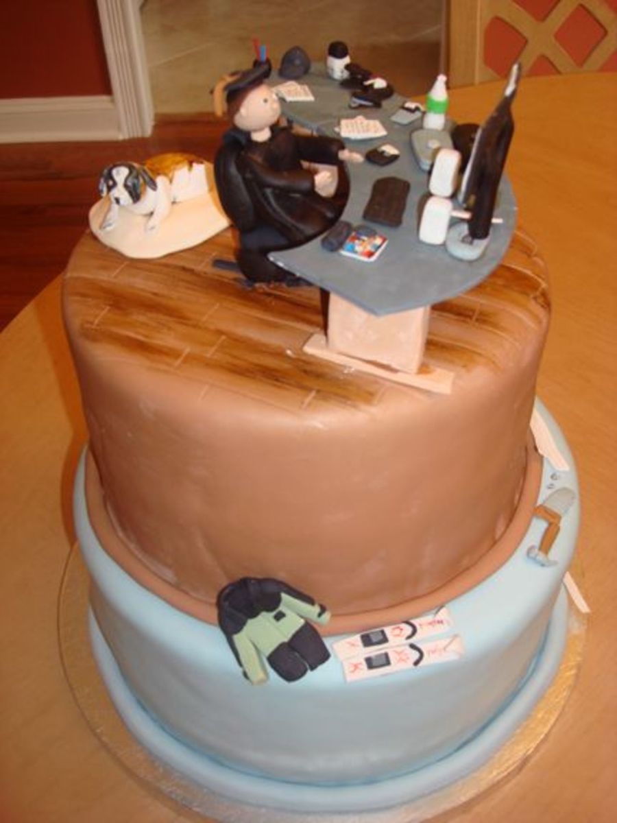 Computer Graduation - CakeCentral.com