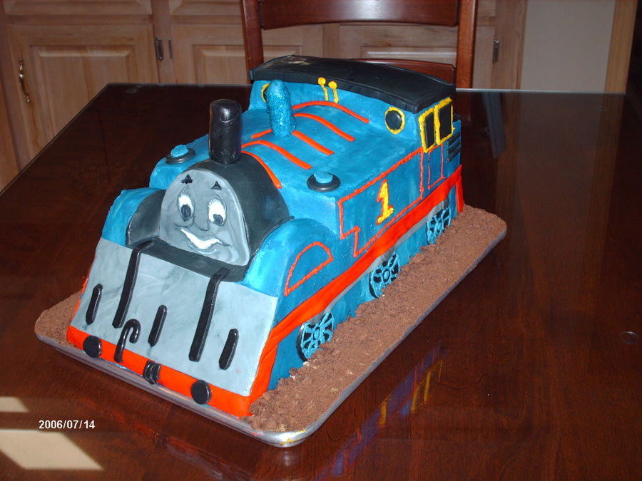 Thomas The Tank Engine - CakeCentral.com