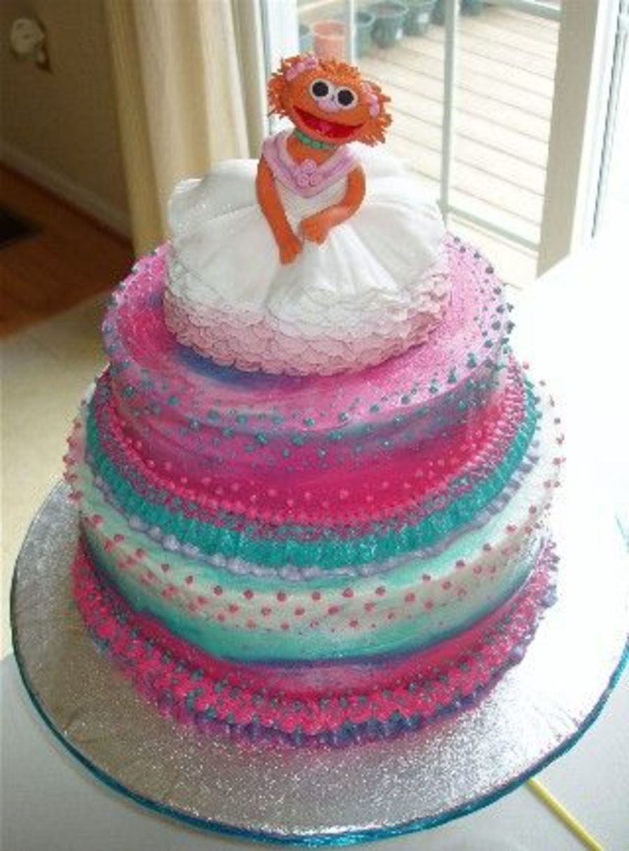 Zoe Birthday Cake - CakeCentral.com