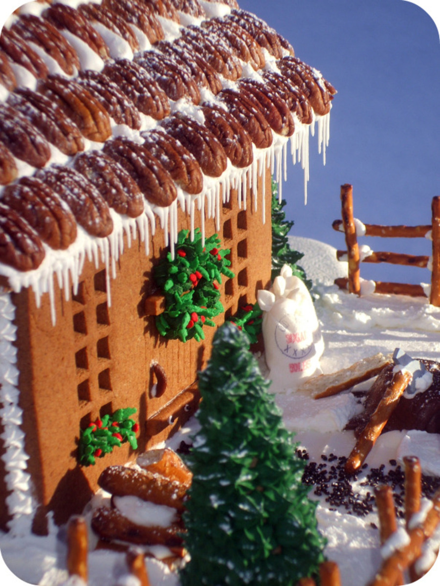 Gingerbread House - Woodcutter's Cabin - CakeCentral.com