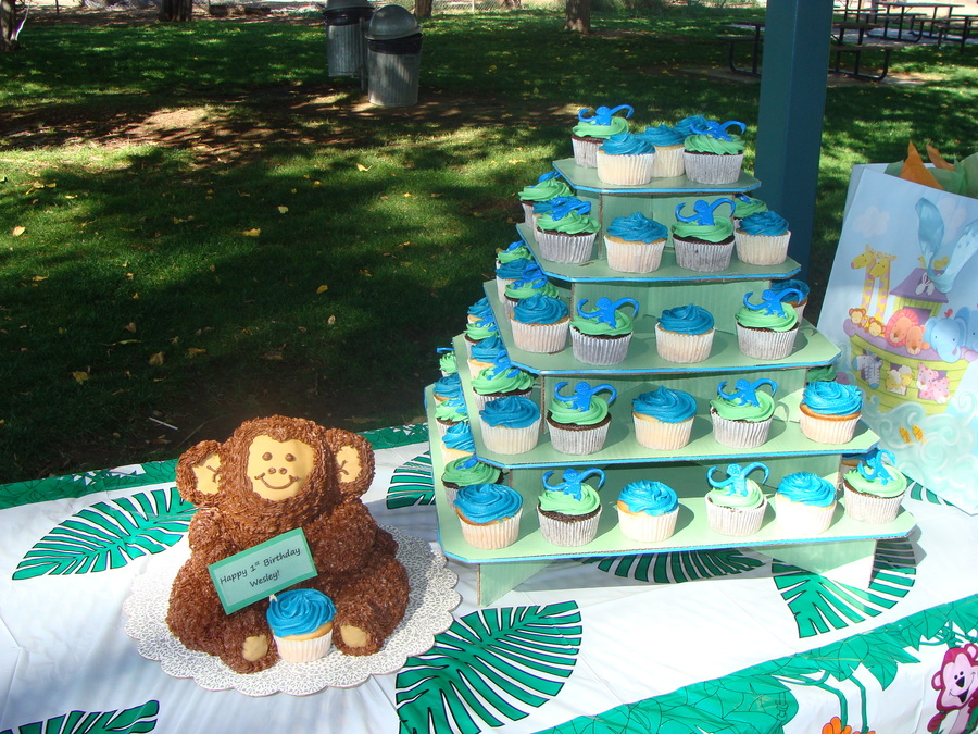Barrel Of Monkeys Cupcake Tree - CakeCentral.com