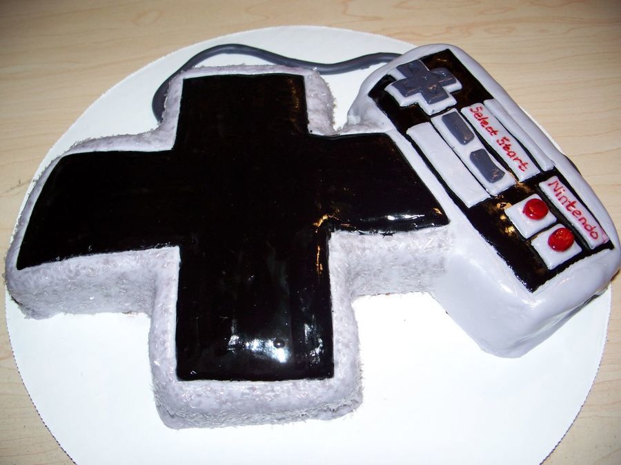 Chevy Emblem And Nintendo Controller - CakeCentral.com