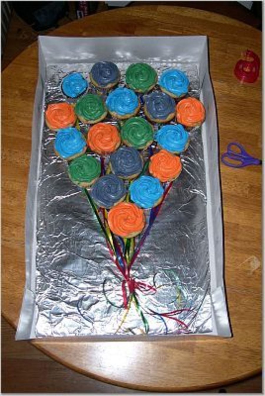 Balloon Cupcakes - CakeCentral.com