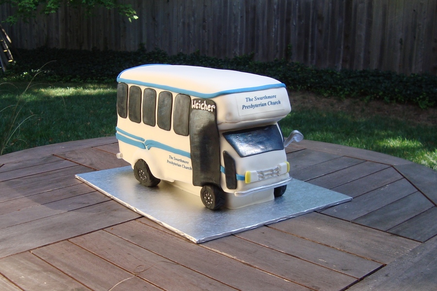 Church Youth Group Van - CakeCentral.com