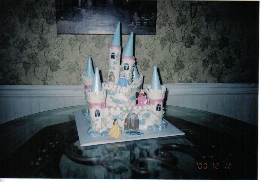 Cinderella Castle Cake - CakeCentral.com