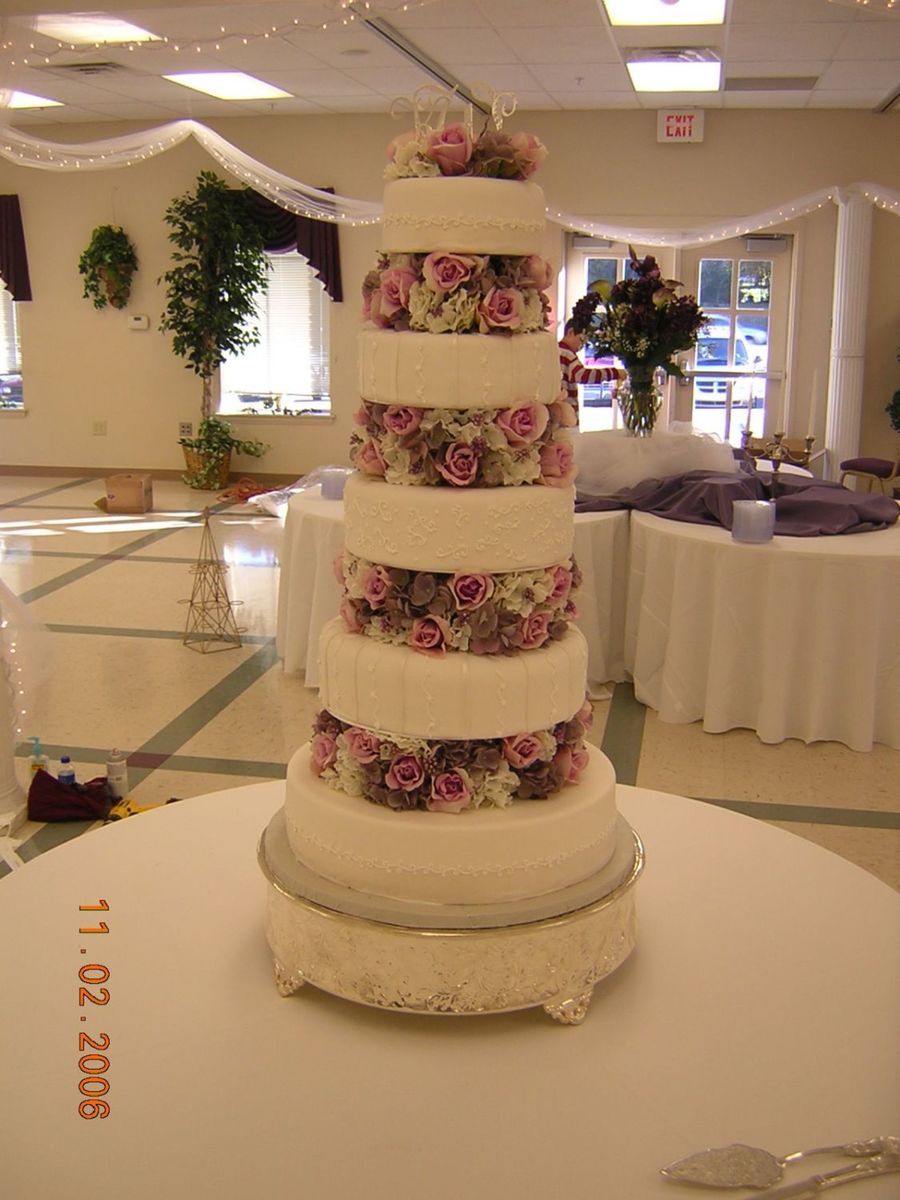 The Almost Eiffle Tower - CakeCentral.com