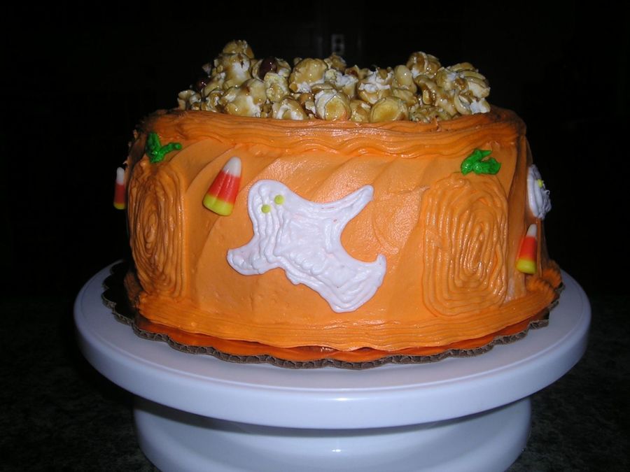 Boo Cake - CakeCentral.com