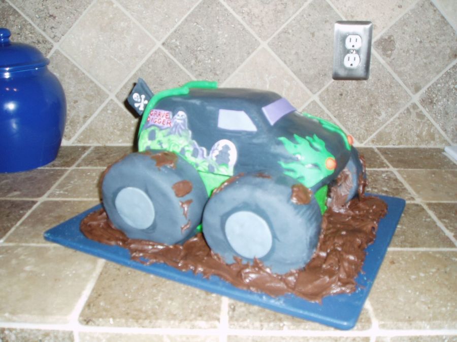 Grave Digger - CakeCentral.com