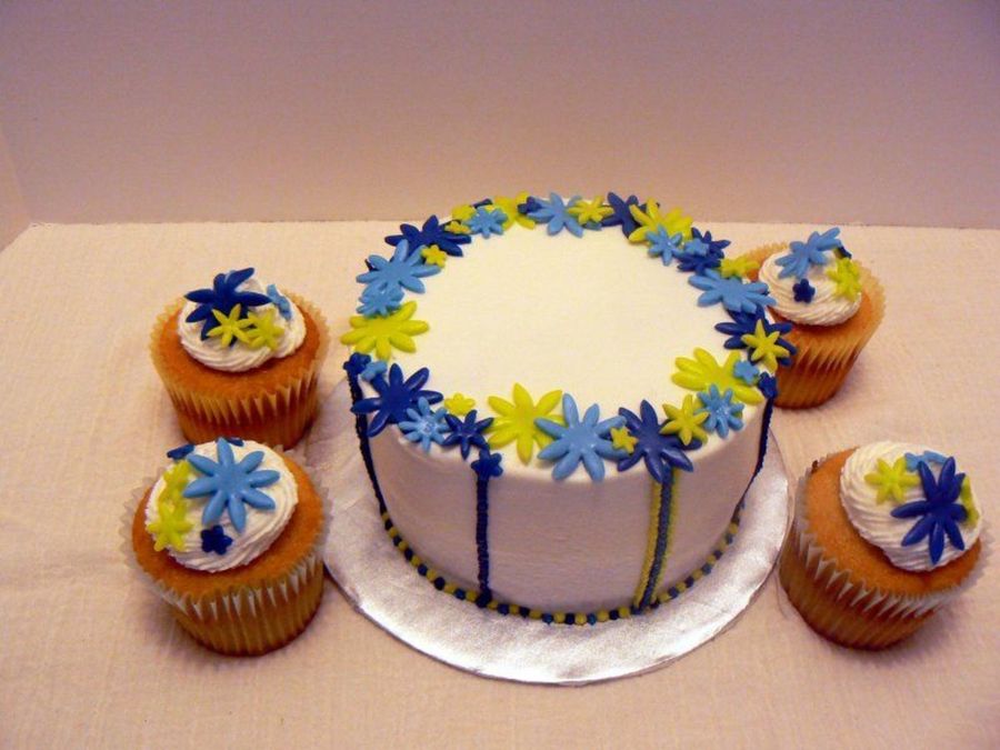 Blue And Green Floral Cake - CakeCentral.com