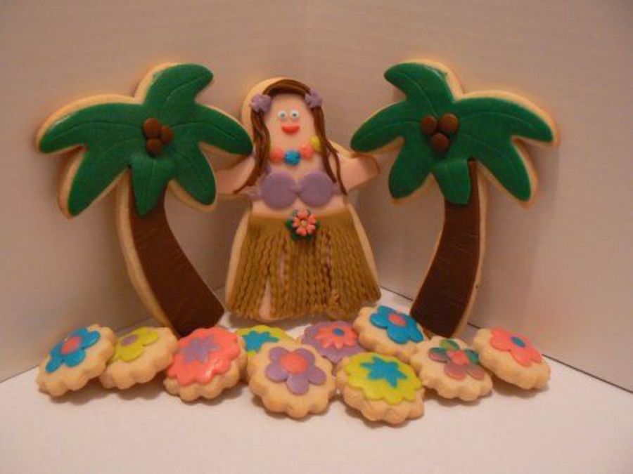 Hula Cookies - CakeCentral.com