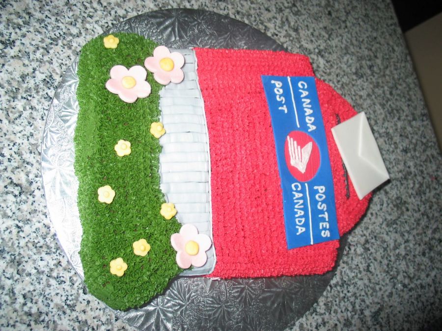Mailbox_001.jpg - CakeCentral.com