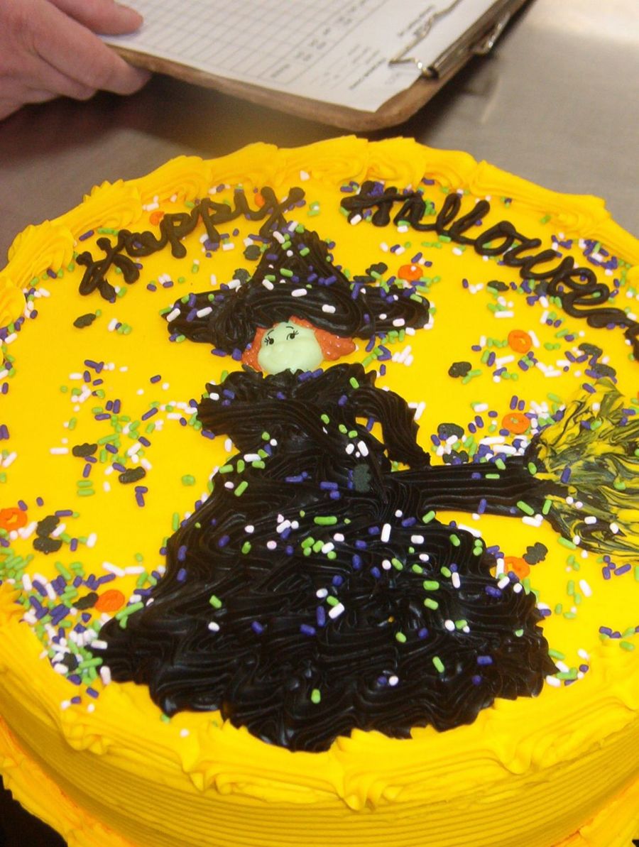 Witch - CakeCentral.com