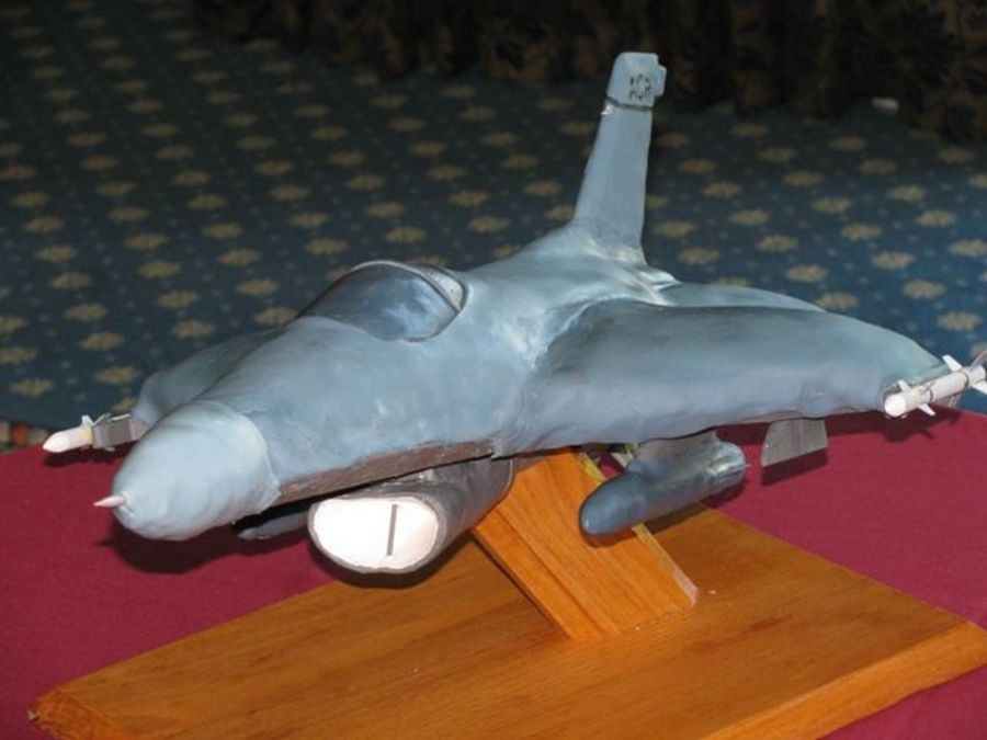 F-16 - CakeCentral.com