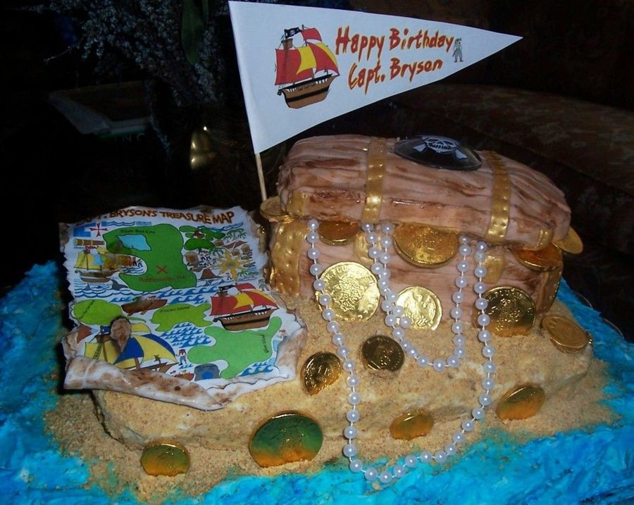 Pirate Treasure Chest And Map - CakeCentral.com