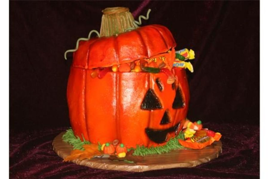 Jack O' Lantern - CakeCentral.com