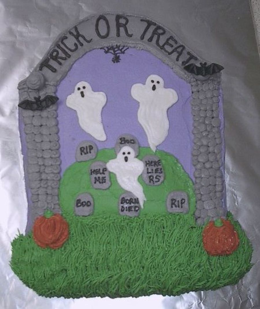 Ghosts In The Graveyard - CakeCentral.com