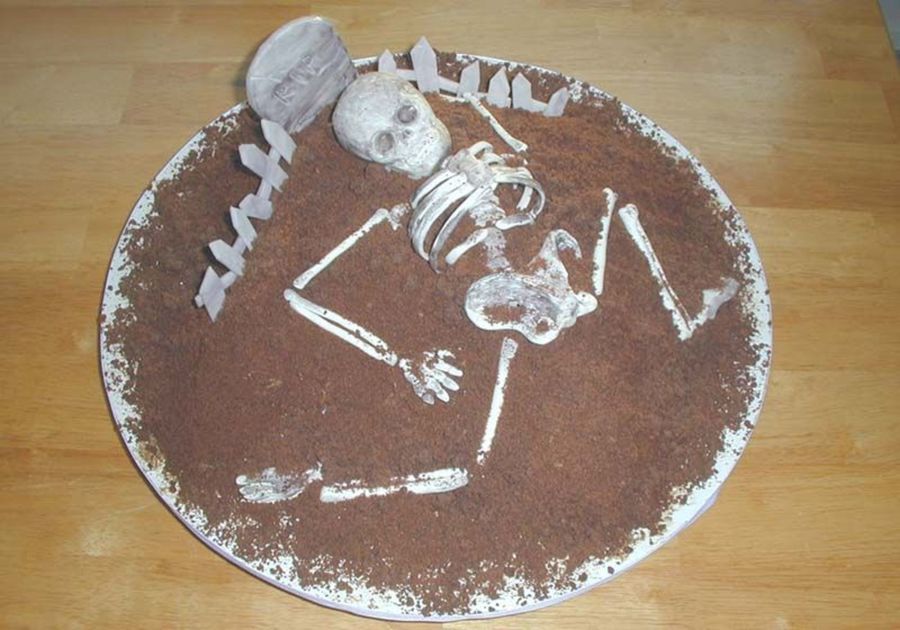Skeleton Cake - CakeCentral.com