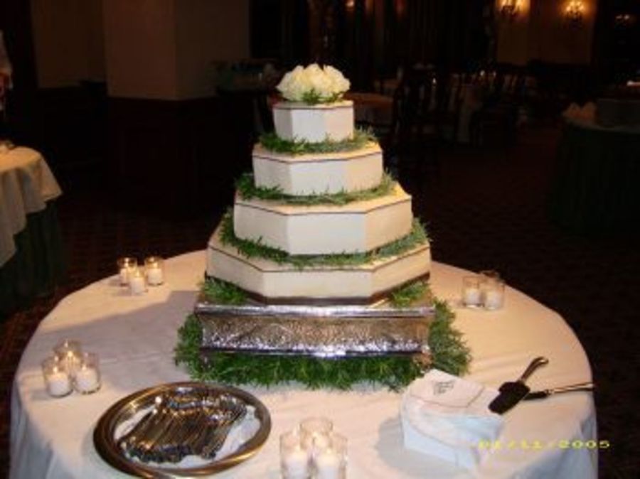 Octagonal Wedding Cake - CakeCentral.com