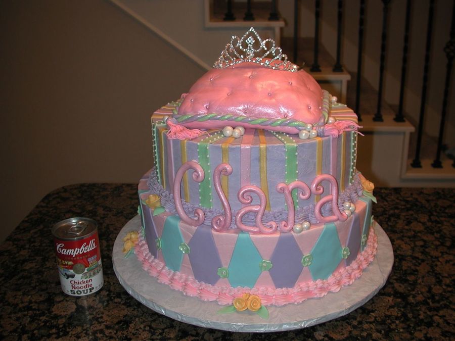Clara's Cake - CakeCentral.com