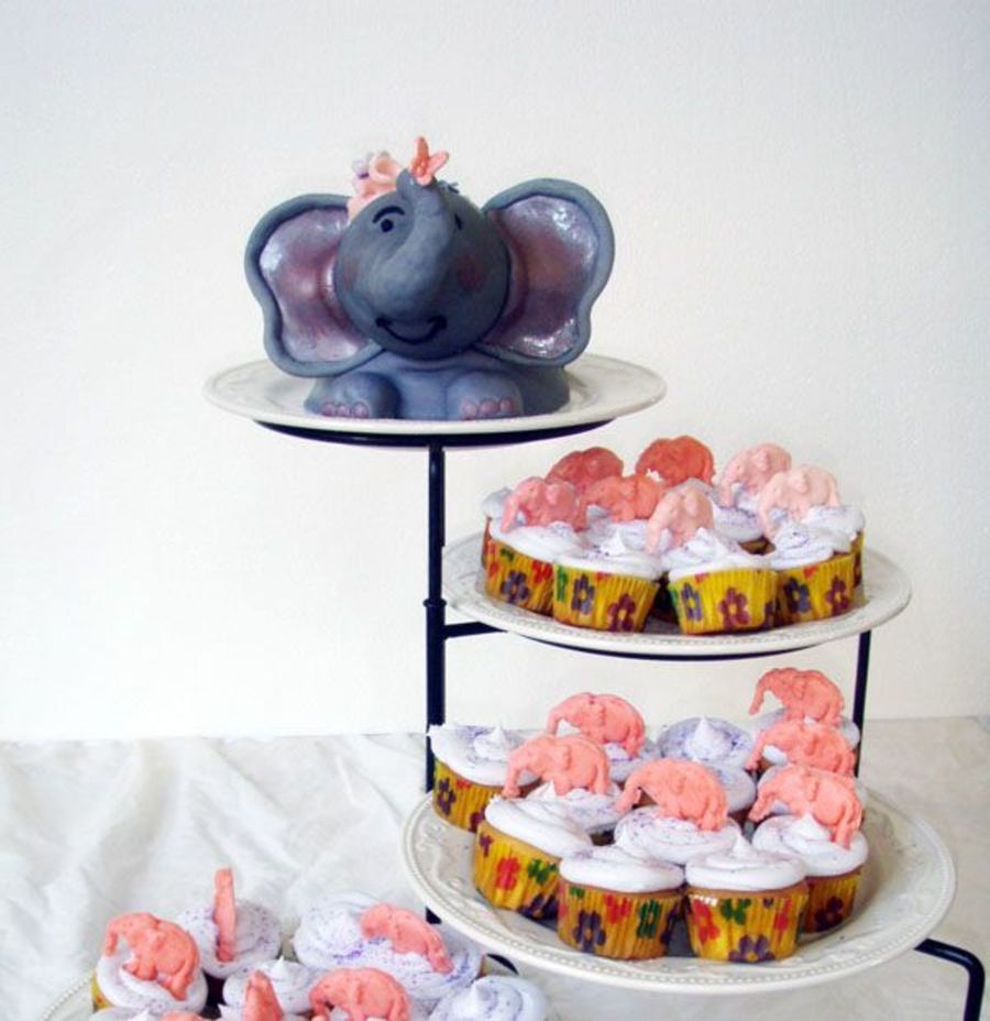 Elephant Cake For Lily - CakeCentral.com