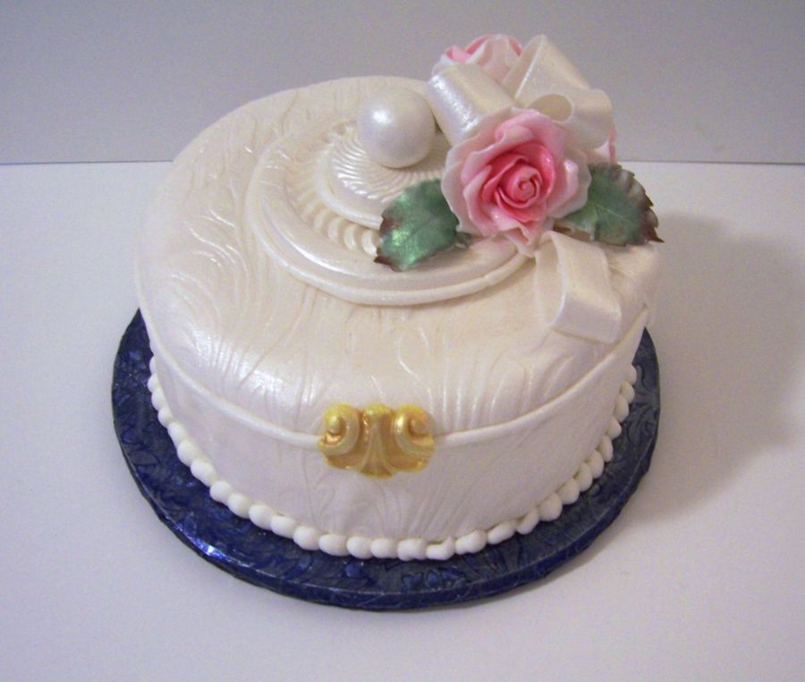 Rose Jewelry Box - CakeCentral.com