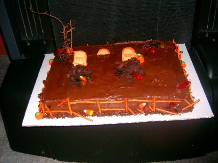 Graveyard - CakeCentral.com