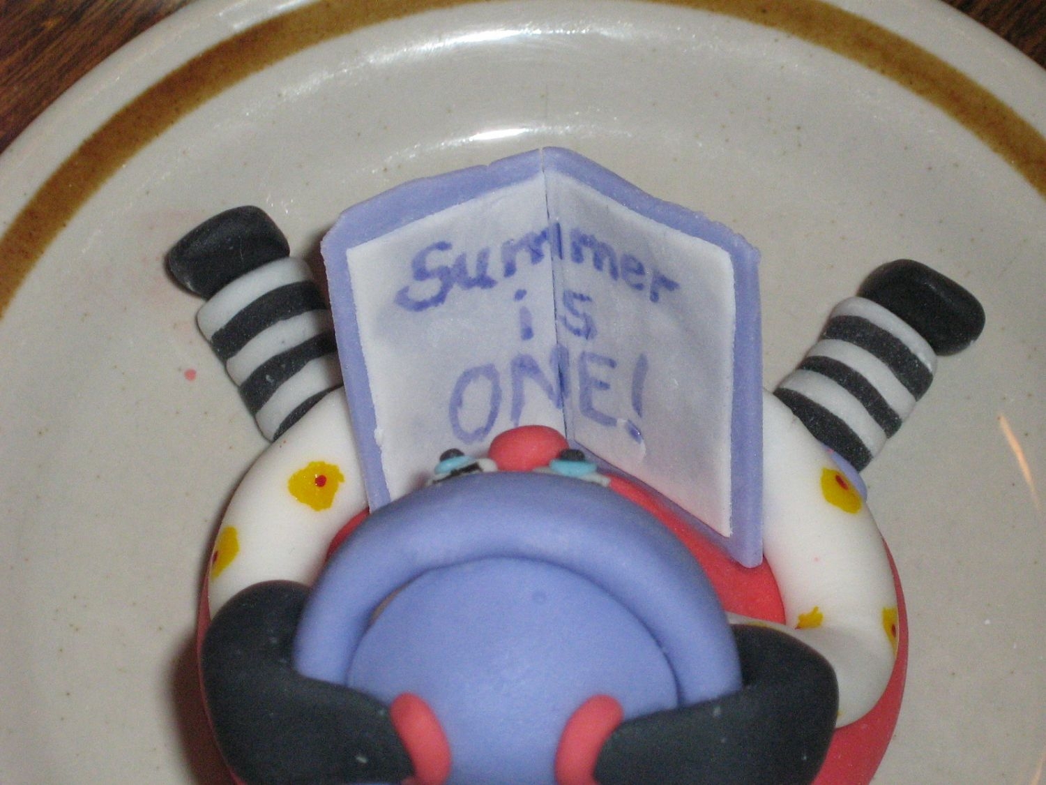 Big Comfy Couch - CakeCentral.com